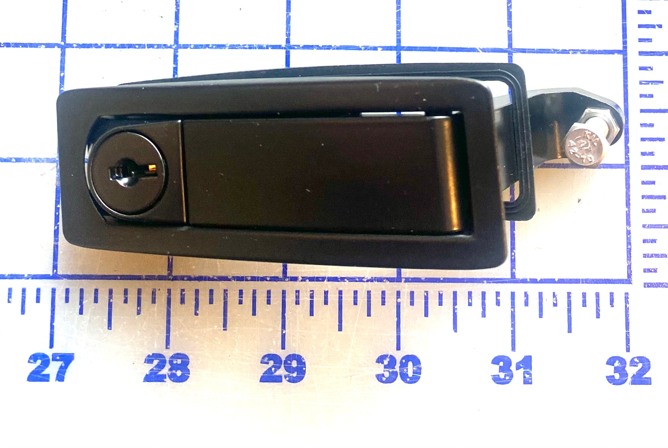 26283302 Lever/Latch kit, used on the larger series Elliott generator